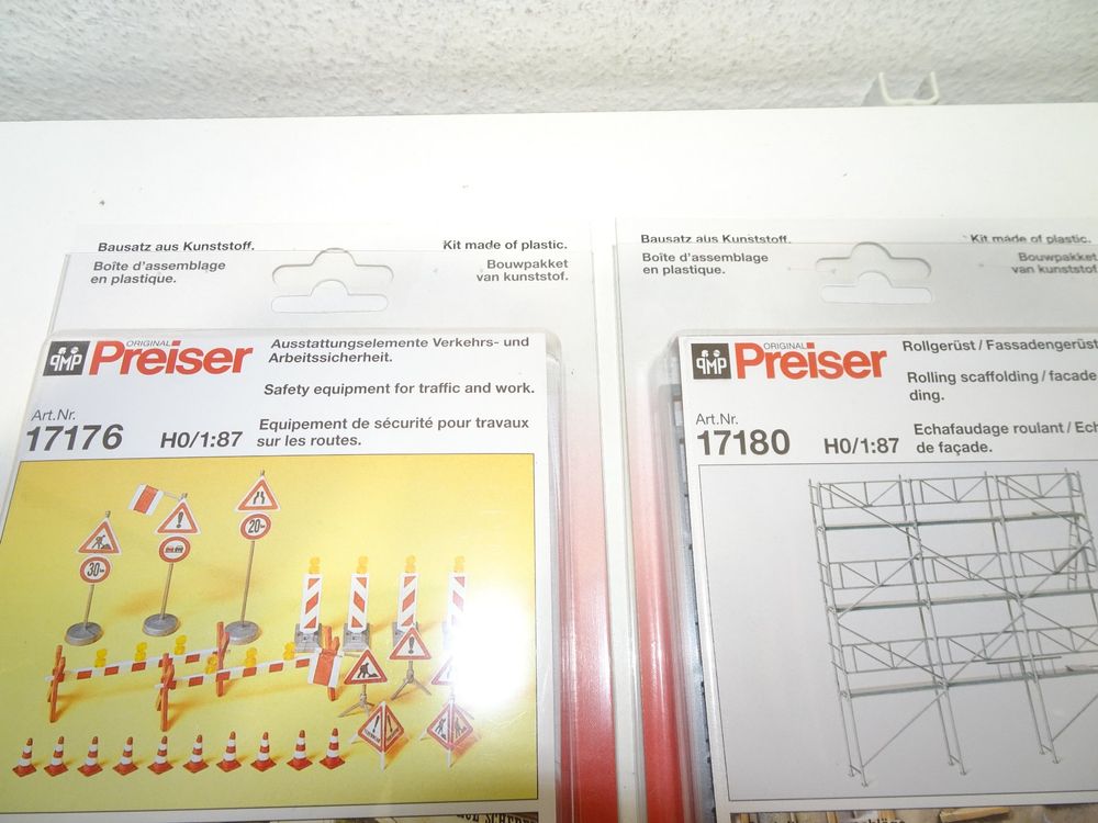 2 Preiser Verkehrszeichen Baugerüst HO 17176 / 17180 (Gebraucht) in ...
