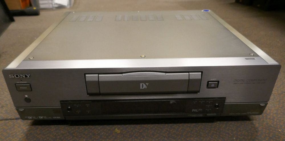 Sony MiniDV Player/Recorder DHR-1000VC (Gebraucht) in Wenslingen für ...