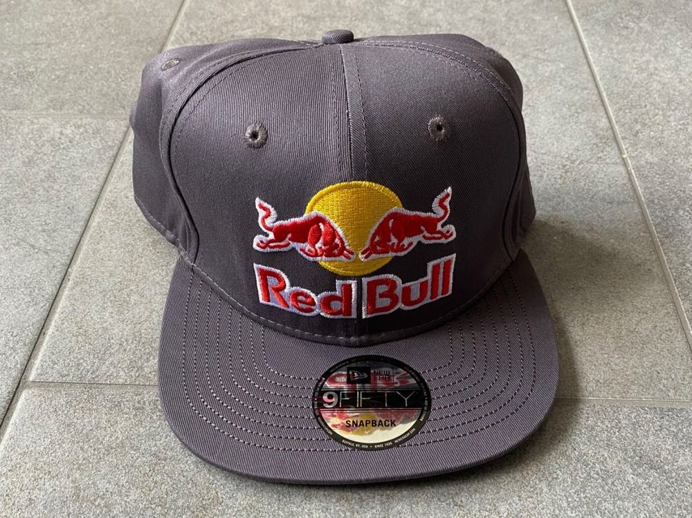 Red Bull Snapback - carbon grey (Neu (gemäss Beschreibung)) in Wetzikon ...