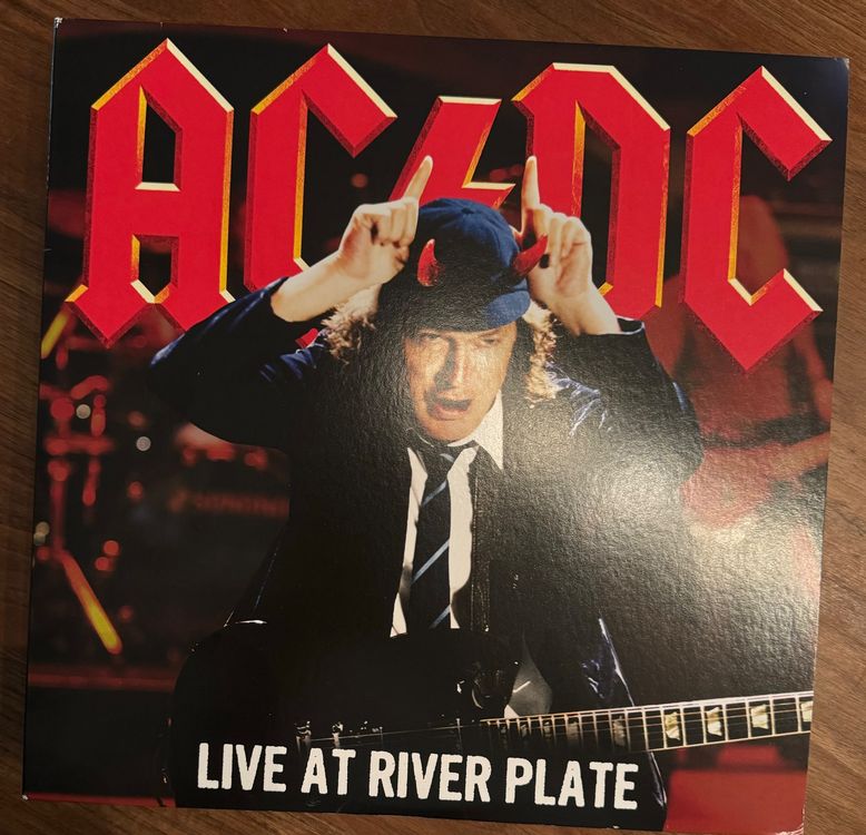 AC/DC Live At River Plate - Red Vinyl (3 LPs) (Neu (gemäss Beschreibung)) in Stetten AG für CHF ...