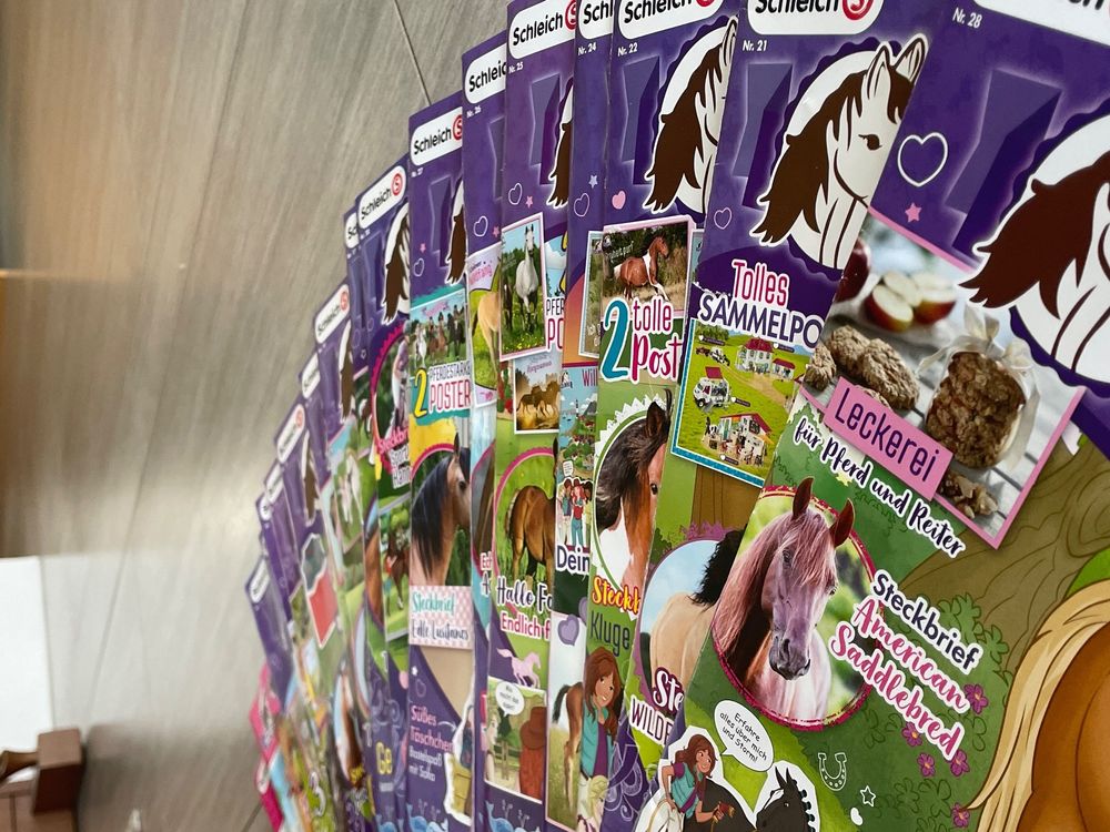 23 Schleich Magazine (Gebraucht) in Jonen für CHF 25 – mit Lieferung ...