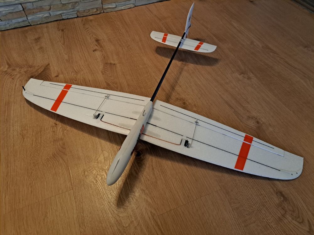 DLG 100cm inkl. Servos (Gebraucht) in Pfaffnau für CHF 29 – nur ...