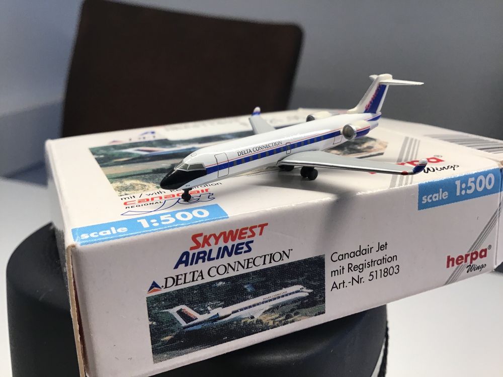 Herpa Delta Connection CRJ 1:500 OVP Flugzeugmodell Model... (Neu ...