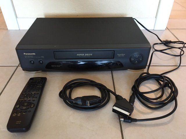 Magnétoscope VHS Panasonic (D'occasion) à Chézard St Martin pour CHF 64 ...