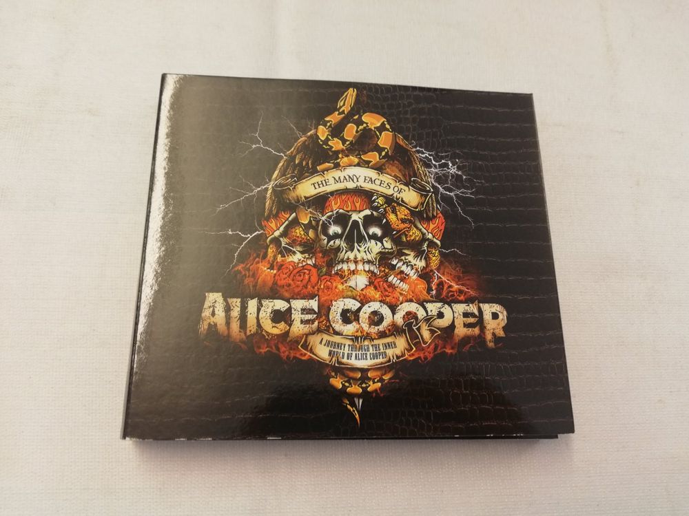 THE MANY FACES OF ALICE COOPER (Gebraucht) in Bern für CHF 4 – mit Lieferung auf Ricardo kaufen