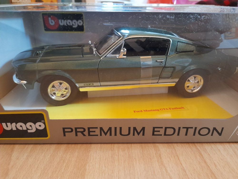 Bburago 1:18 Ford Mustang GTA Fastback (Neu und originalverpackt) in ...