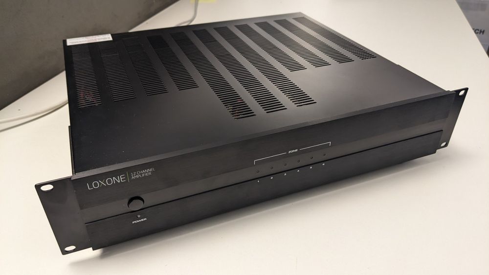 Loxone 12 Channel Amplifier (Gebraucht) in Schattenhalb für CHF 260 ...