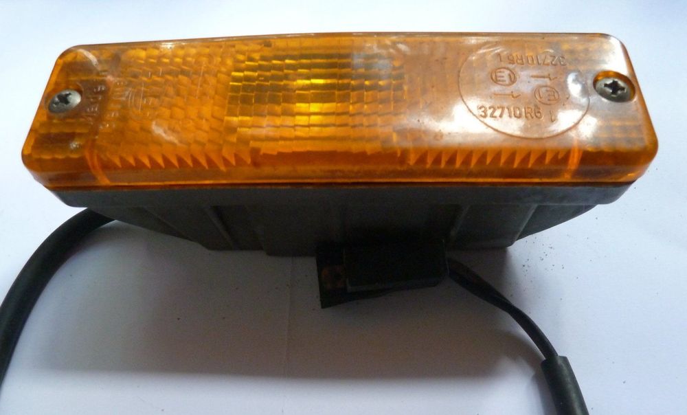 Hella VW Golf Blinker Original 71953049/B/C 1984 (Gebraucht) in Mesocco ...