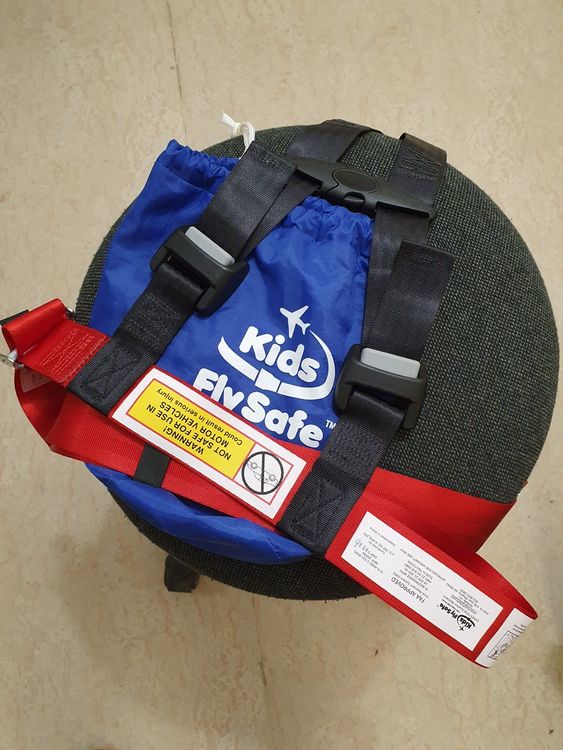 Cares Kids Fly Safe für Flugzeug Rückhaltegurt (Gebraucht) in Lengnau ...