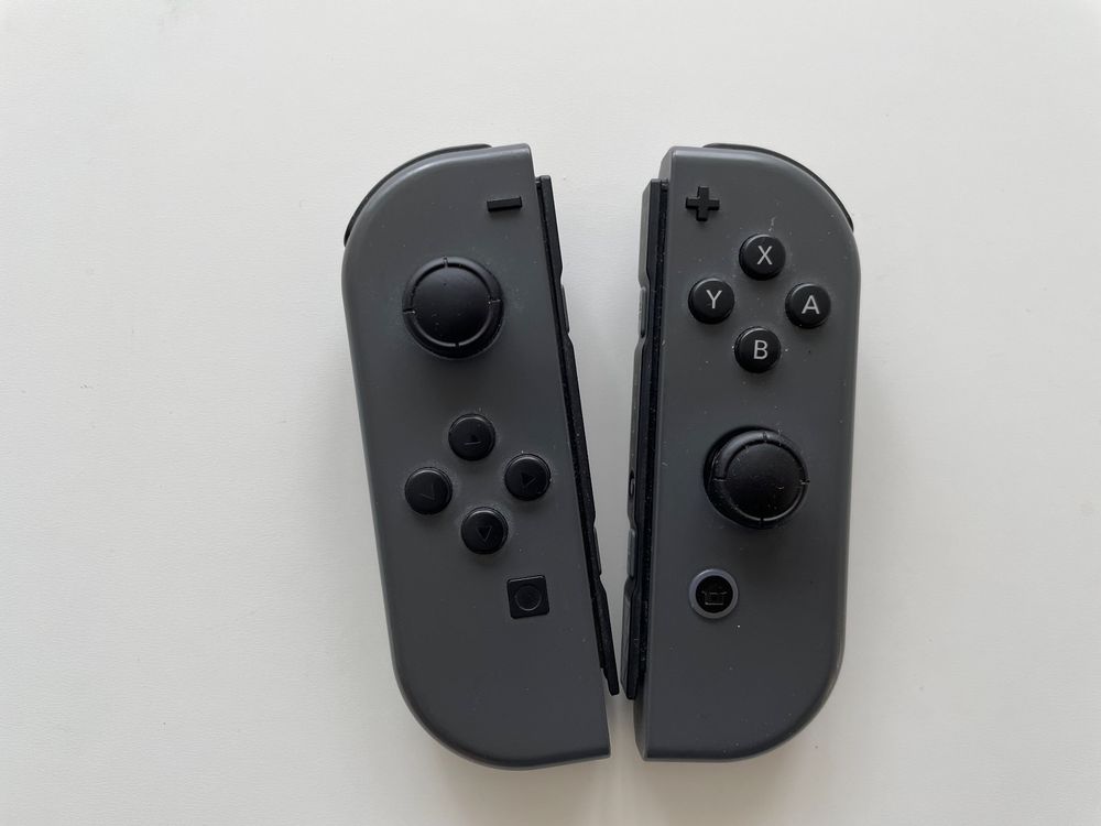 Nintendo Switch Controller (Gebraucht) in Wil SG für CHF 5 – mit ...