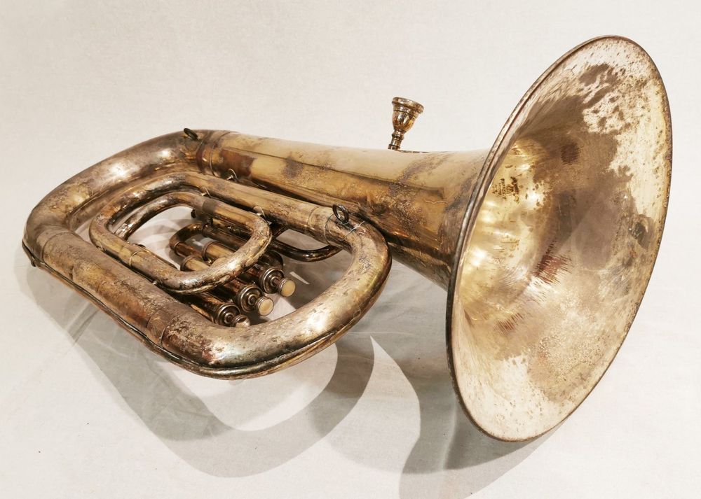 Antike Tuba F.Besson Paris (Gebraucht) in Rieden AG für CHF 330 – nur ...