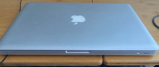 MacBook Pro - lecteur CD-DVD inclus - avec chargeur (Neuf (Voir ...