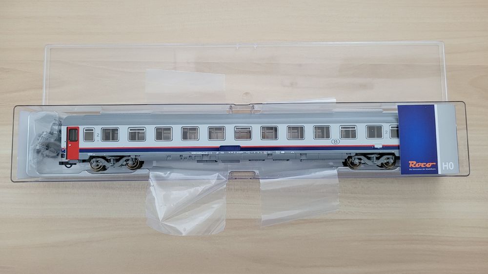 Roco 64380 Eurofima Reisezugwagen 2. Klasse der SNCB DC (Neu und originalverpackt) in Bremgarten ...