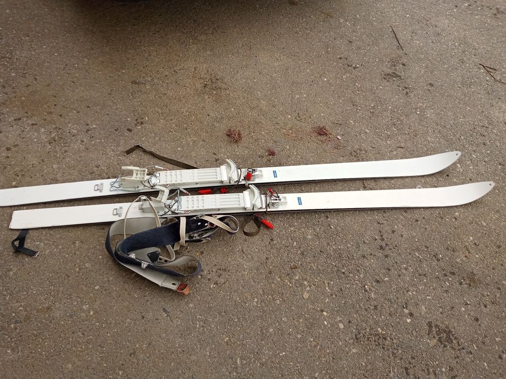 Tourenski Armee Militär Modell mit Fellen | Kaufen auf Ricardo