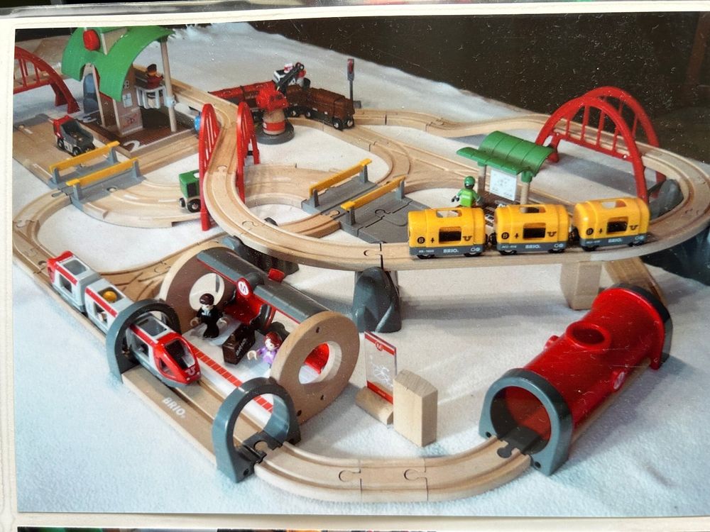 Brio Holzeisenbahn Deluxe Set 33052 (Gebraucht) in Filet für CHF 102 ...