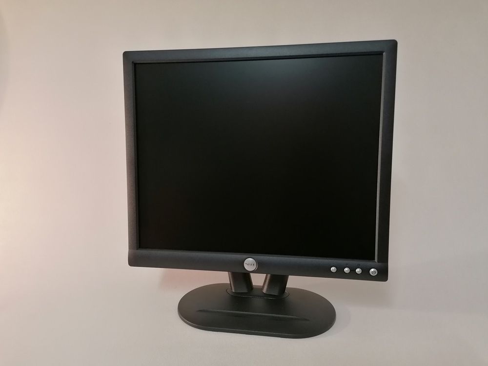 DELL 19 Zoll Monitor / DELL E193FPp (Gebraucht) in Embrach für CHF 10 ...