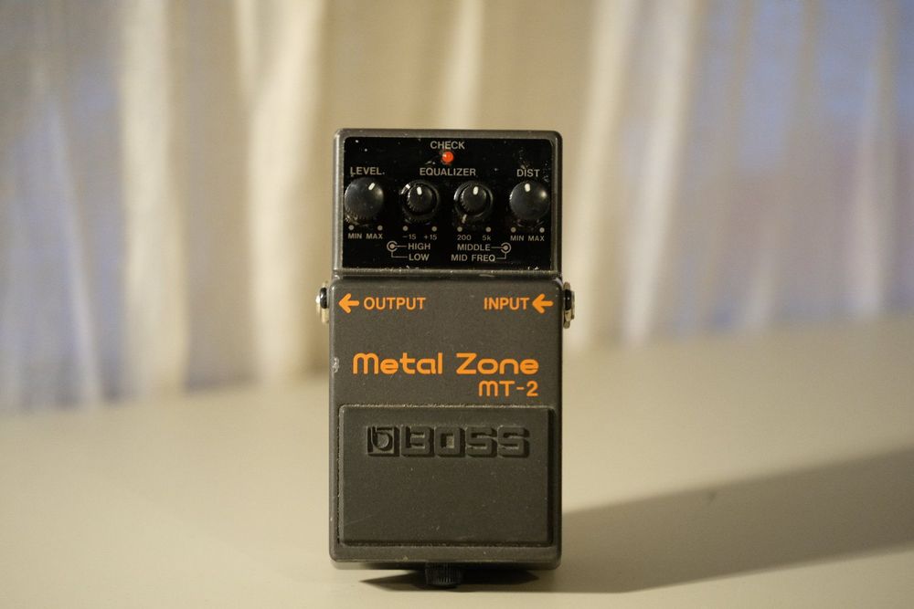 Boss Metal Zone MT-2 (Gebraucht) in Bern für CHF 33 – mit Lieferung auf ...
