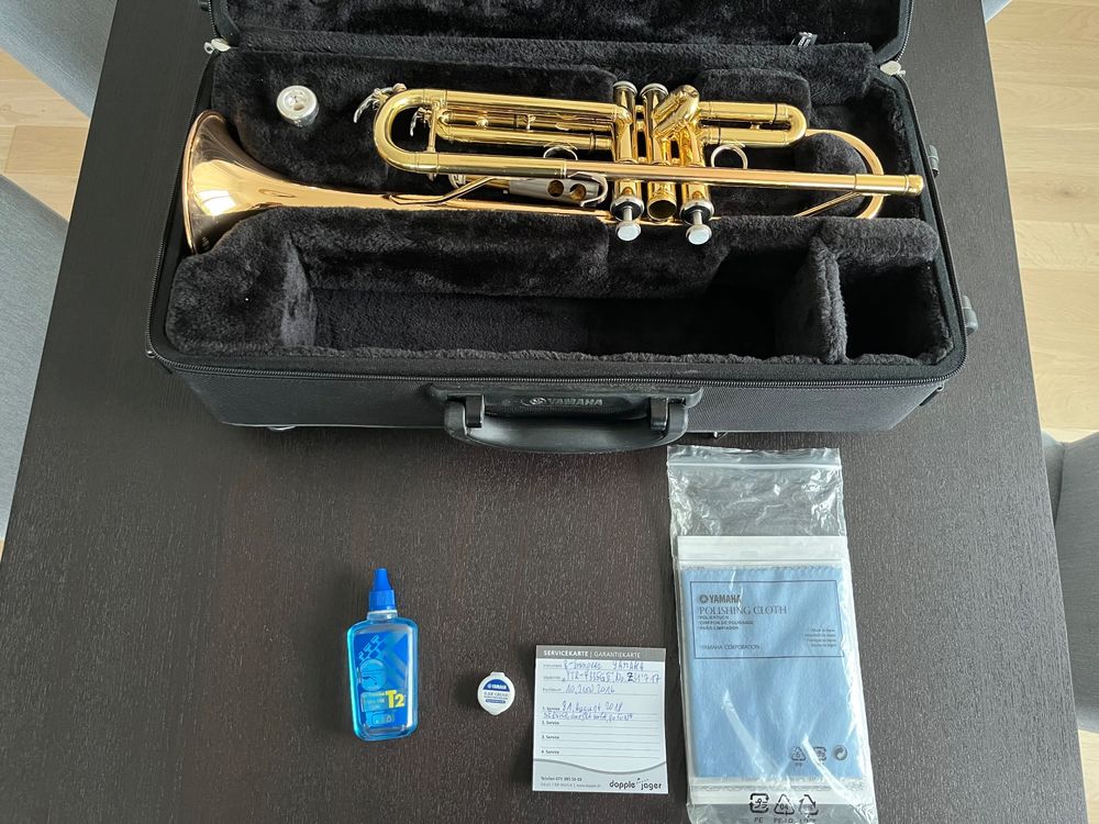 Beschädigte B-Trompete Yamaha YTR-4335GII mit Koffer | Kaufen auf Ricardo