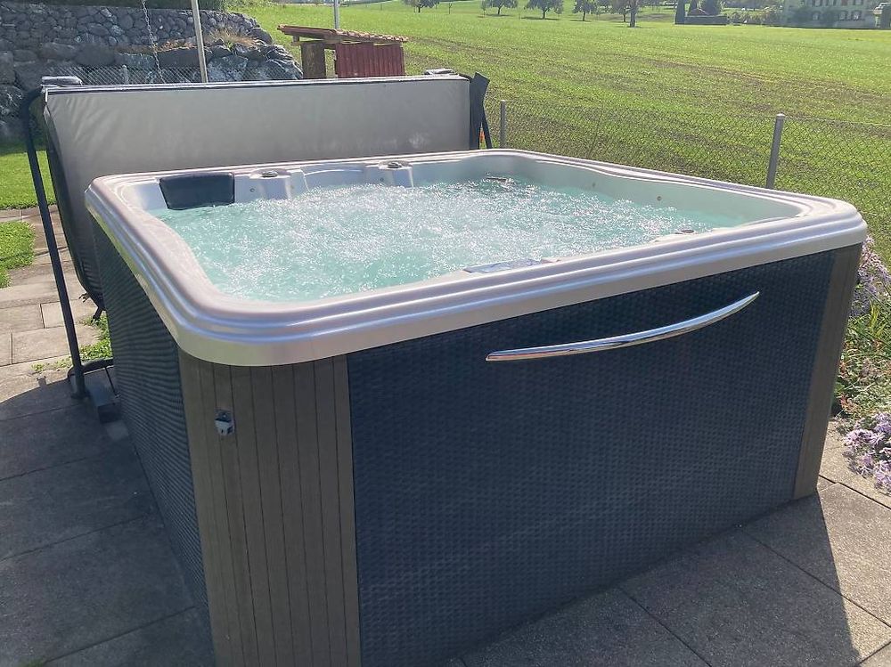 Whirlpool Fur 4 Personen