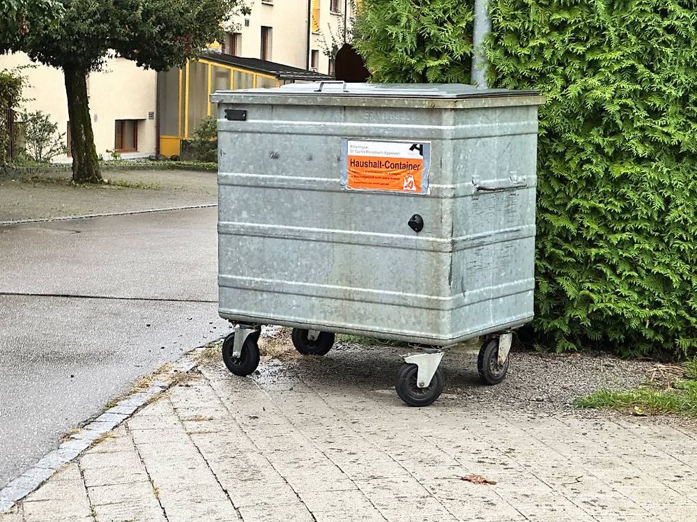 Abfallcontainer Container Verwo 800 Liter (Gebraucht) in Goldach für ...