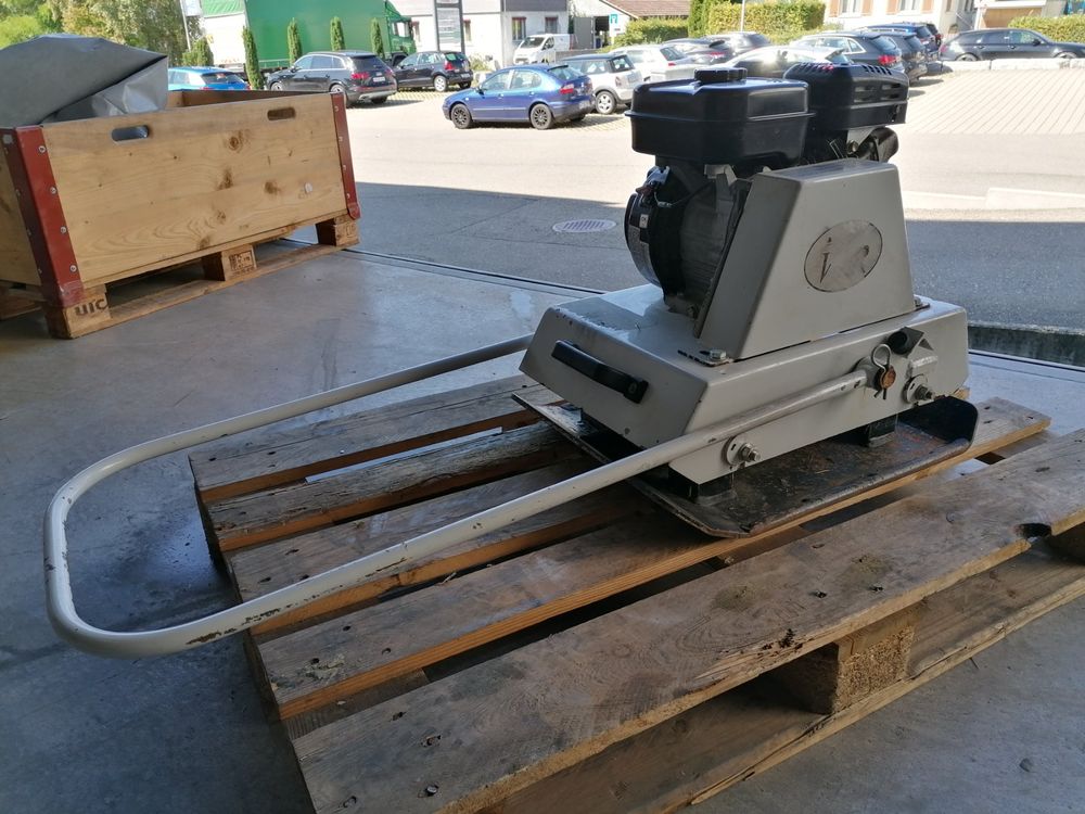Rüttelplatte (Gebraucht) in Wetzikon ZH für CHF 401 – nur Abholung auf ...