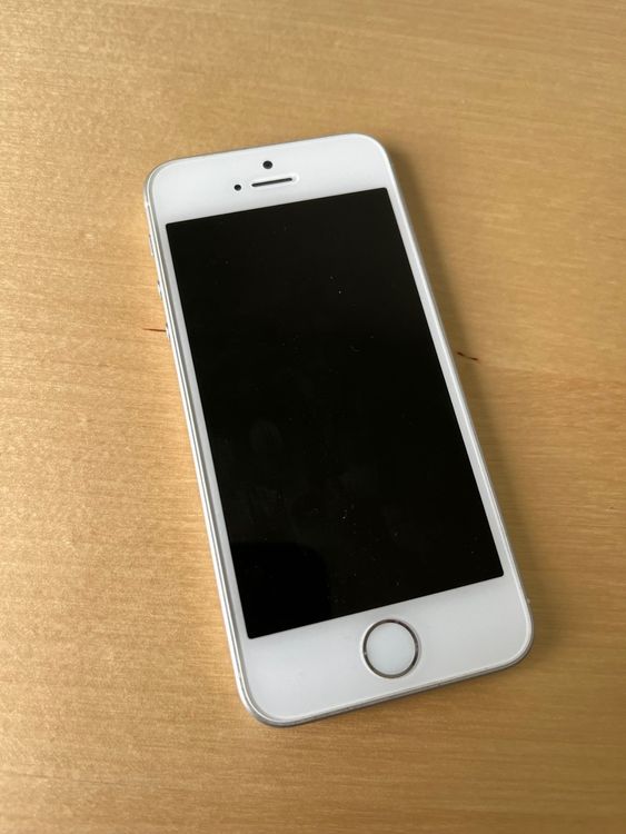 iPhone SE (1st generation) (Gebraucht) in Fribourg für CHF 17.5 – mit ...