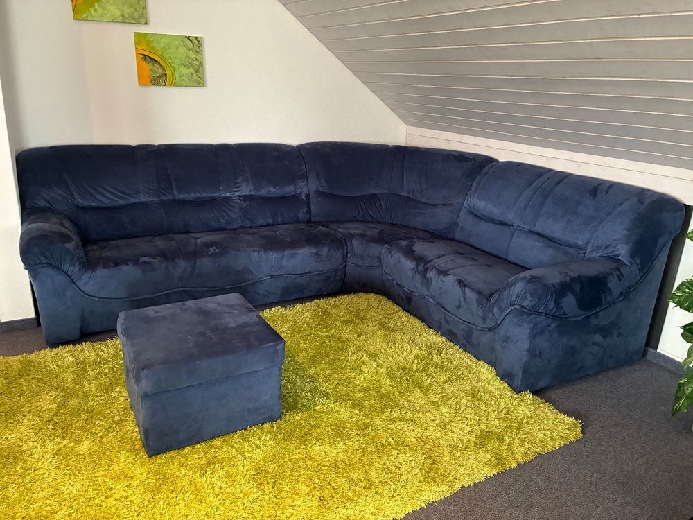 Ecksofa mit Hocker, Mikrofaser (Gebraucht) in Kümmertshausen für CHF ...