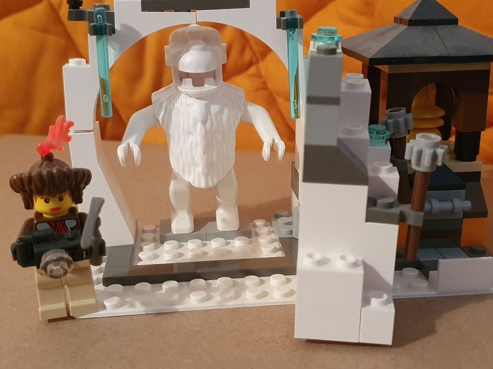 Lego 7412 Adventurers Orient Express Set Yetis hideout (Gebraucht) in ...