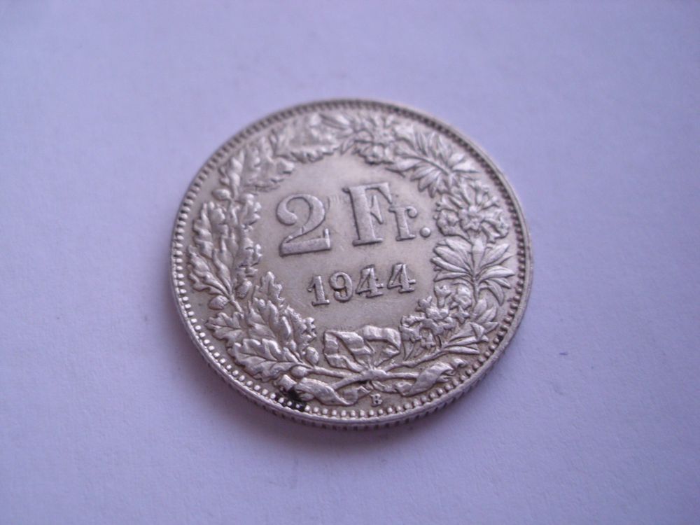 2 Franken 1944 (Gebraucht) in Birsfelden für CHF 5.4 – mit Lieferung auf Ricardo kaufen