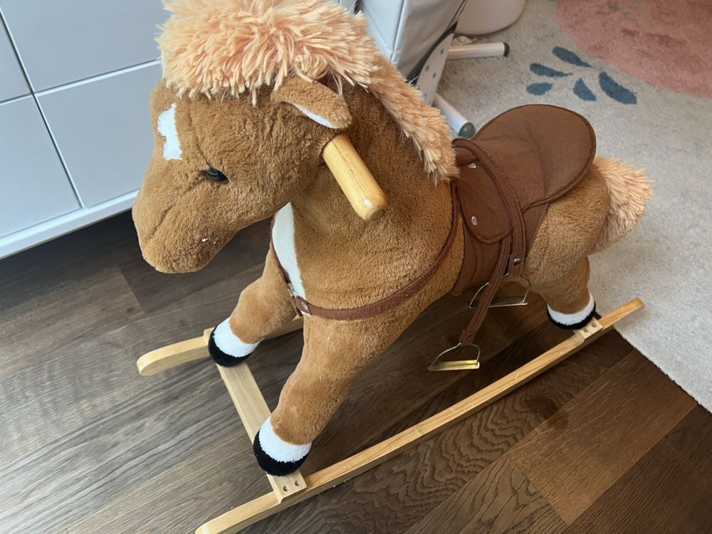 Plush Rocking Horse Toy – Makes Realistic Sound! (Gebraucht) in Zürich ...