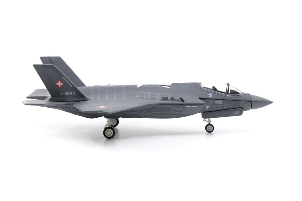 F-35A Lightning II Swiss Air Force J-6024 neu 1:200 OVP (Neu und ...