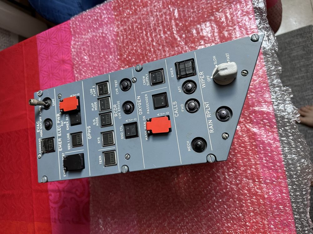 A320 OEM 21VU panel | Kaufen auf Ricardo