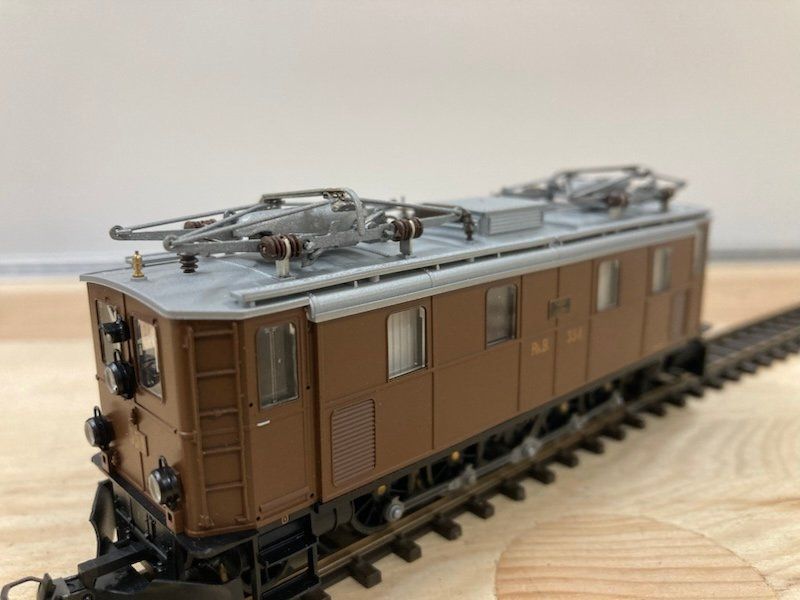 Bemo H0m 1291 114 Stangenlok RhB Ge 4/6 354 braun digital (Gebraucht) in Brislach für CHF 201.5 ...