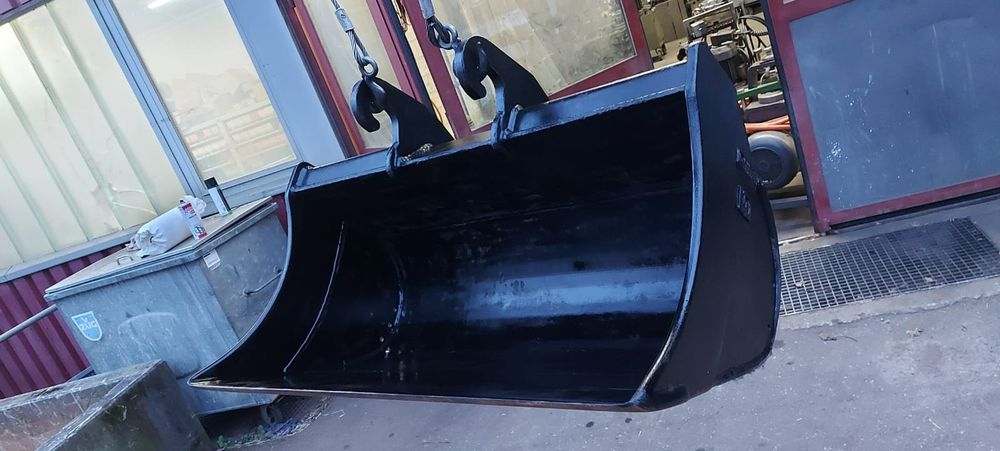 Humuslöffel/Baggerlöffel CW10 mit Neuem Boden (Gebraucht) in ...