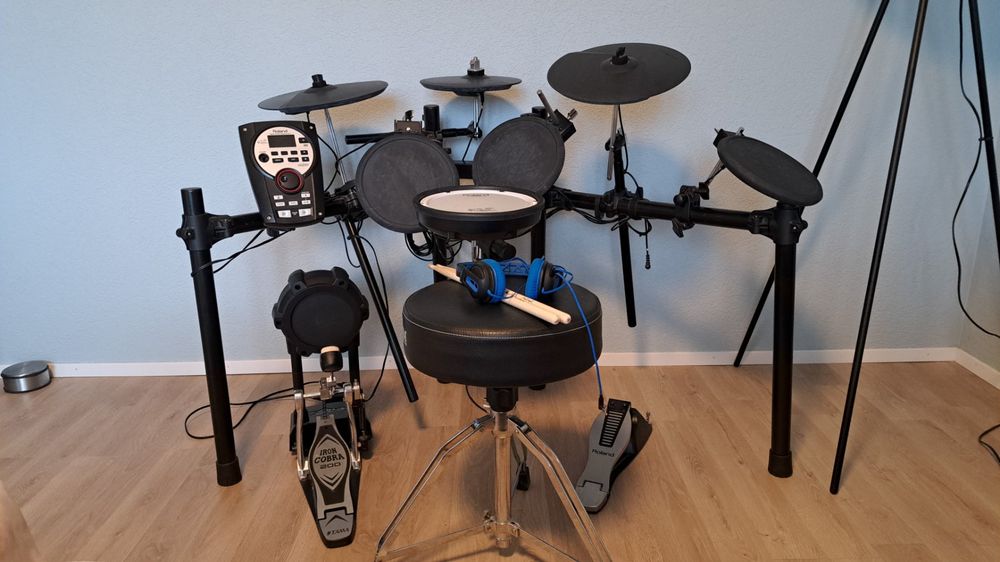 E-Drum Set Roland TD 11 (Gebraucht) in Fulenbach für CHF 460 – nur ...