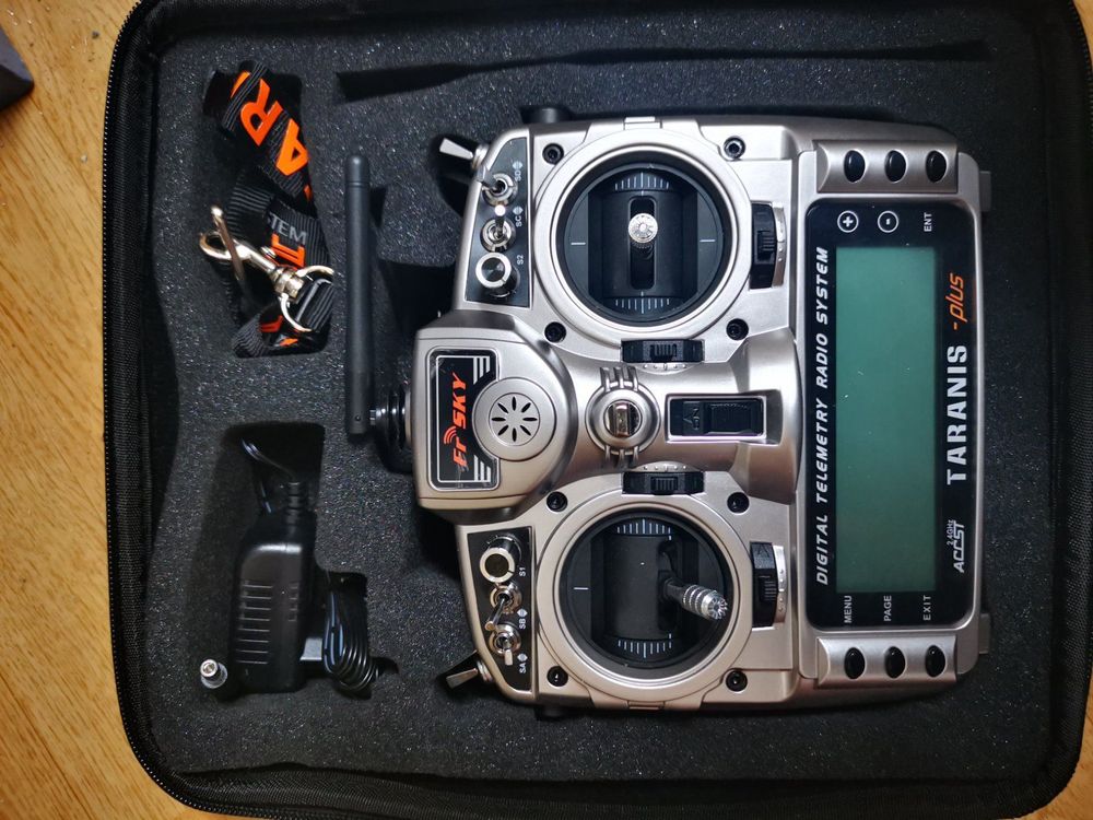 Fernsteuerung Frsky X9D Plus | Kaufen auf Ricardo