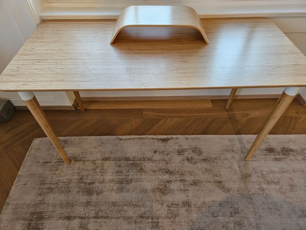 Ikea Anfallare / Hilver desk + Sigfinn (Gebraucht) in Zürich für CHF 63 ...