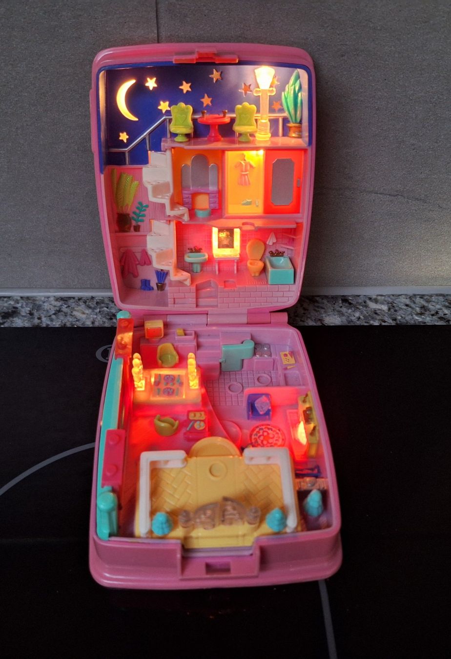 Polly Pocket 1994 Star Bright Dinner Party mit Licht (Gebraucht) in ...