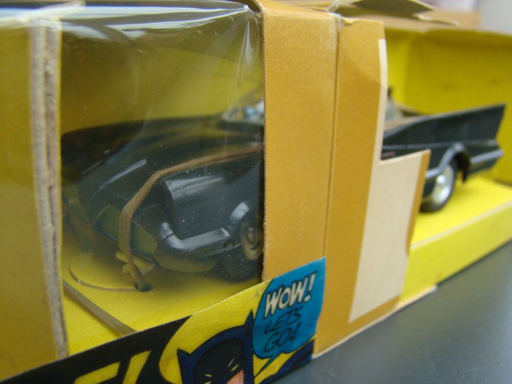 Super seltenes Triang Magicar Batmobile ovp neu ca 1:43 GB (Gebraucht ...