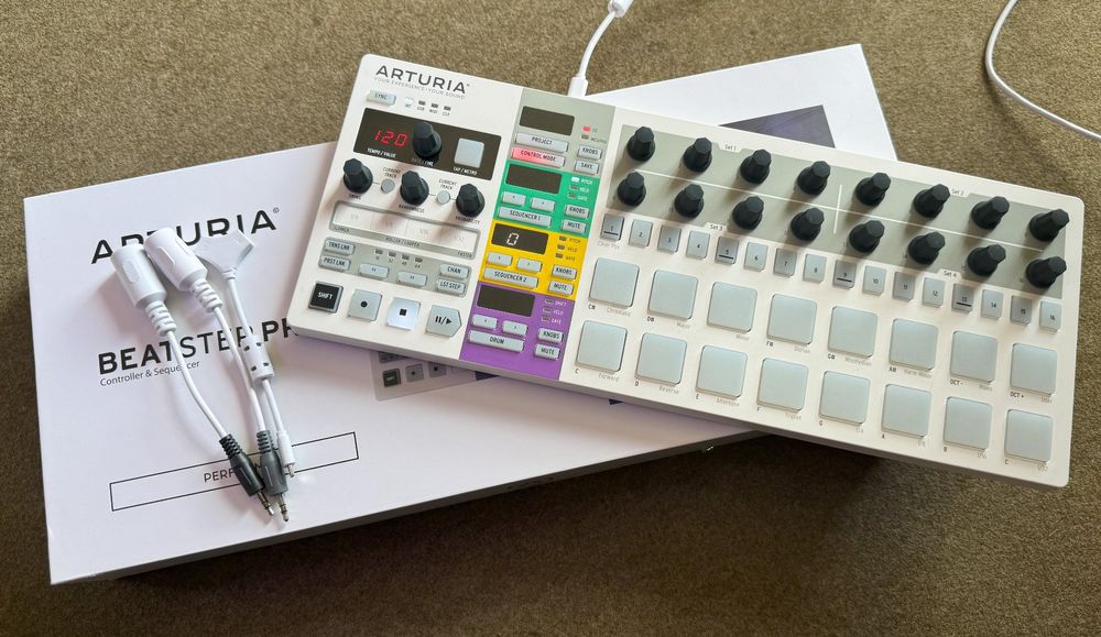 Arturia Beatstep Pro (Gebraucht) in Längenbühl für CHF 159 – mit Lieferung auf Ricardo kaufen