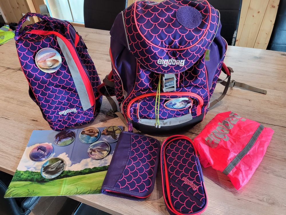 Schulsack Ergobag mit div. Zubehör | Kaufen auf Ricardo
