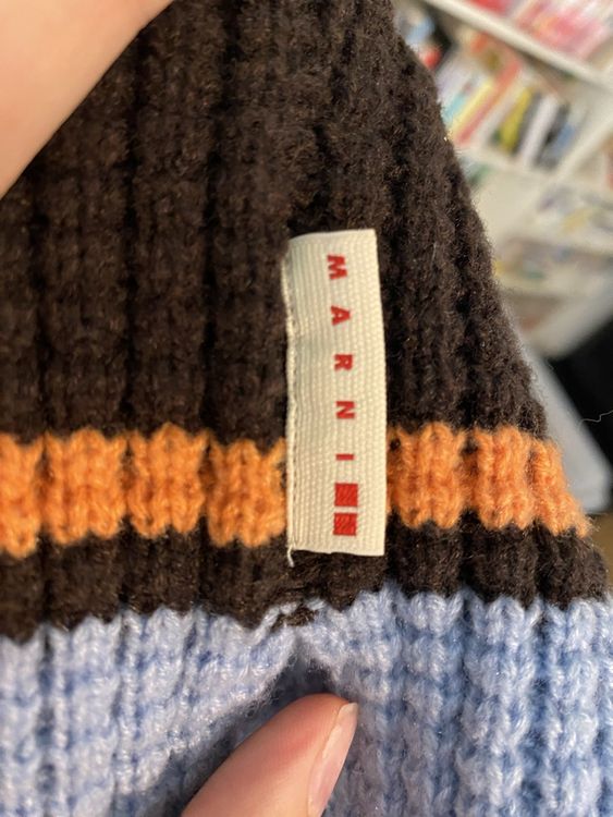 Marni cagoule en laine, parfait pour l'hiver! (D'occasion) à Rances ...