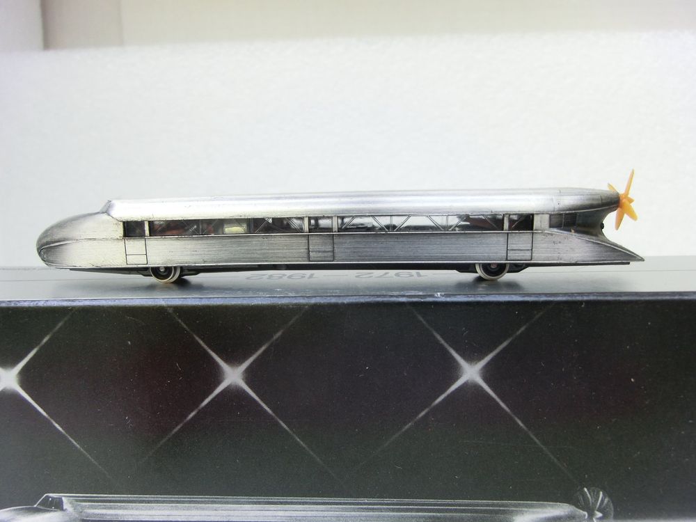 Märklin: 8876 Schienenzeppelin, Sondermodell versilbert | Kaufen auf ...