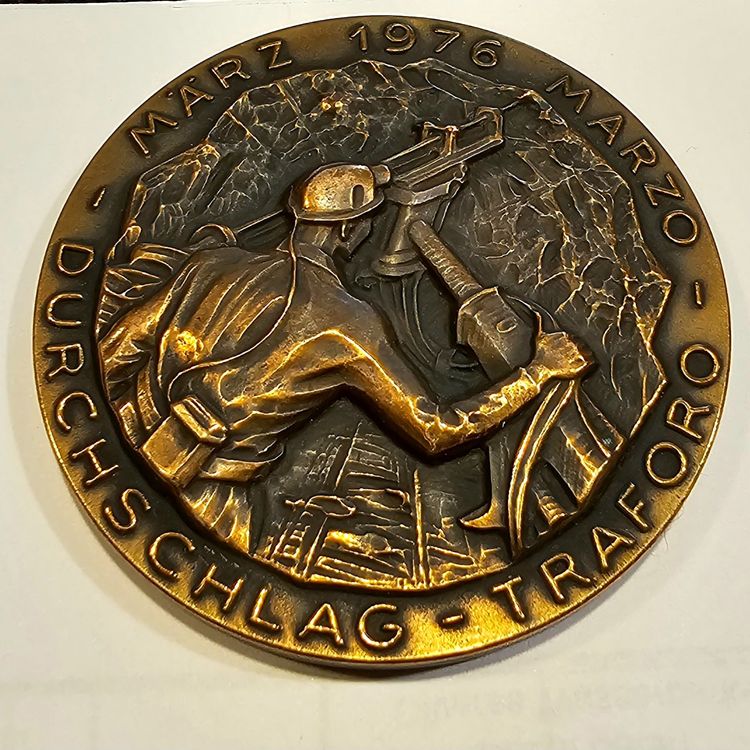 Medaille Gotthardstrassentunnel Durchschlag März 1976 (Gebraucht) in ...
