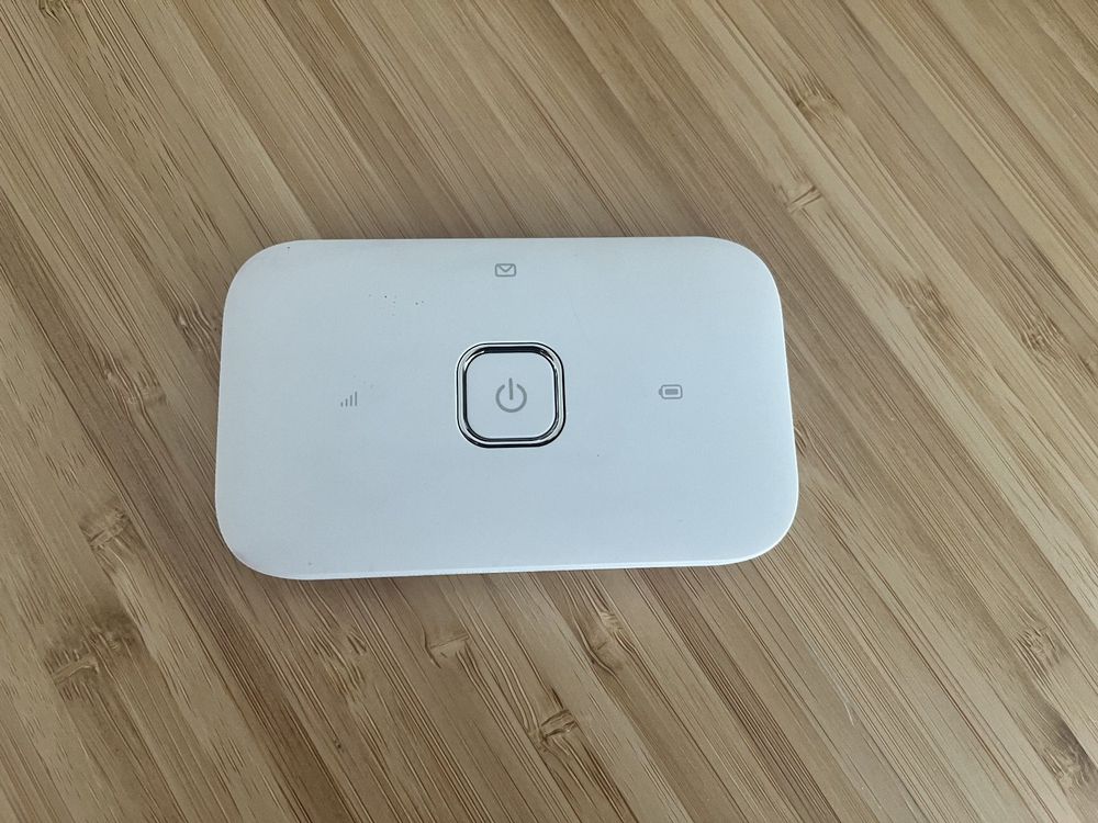 Mobiler Router R218h (Mobiler HotSpot mit SIM Karte+Akku) (Gebraucht ...