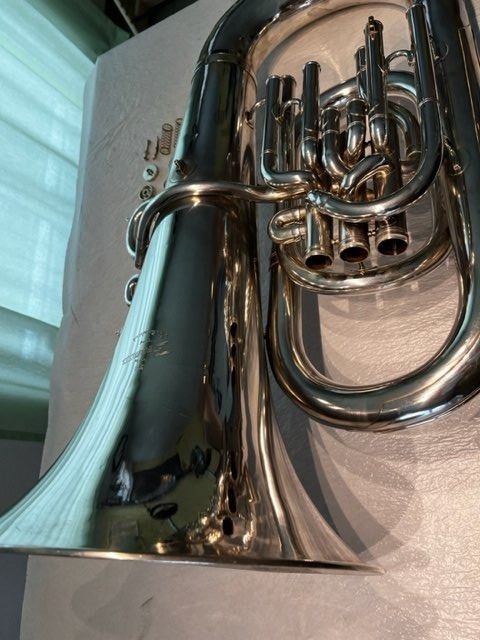 Bass/Tuba in F-Besson New Standard (Gebraucht) in Diessenhofen für CHF ...