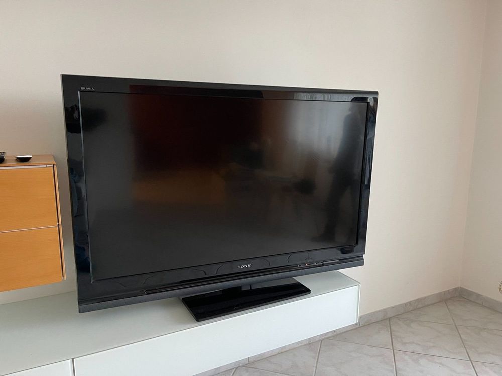SONY Bravia LCD-Fernsehe (Gebraucht) in Pfaffhausen für CHF 29 – mit ...