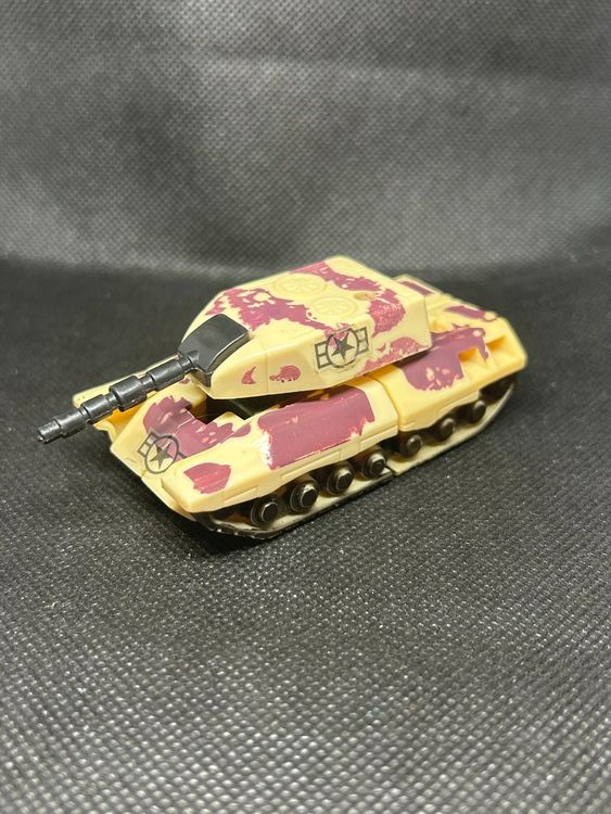 Transformers tank vintage toy (Gebraucht) in Lausanne für CHF 8 – mit ...