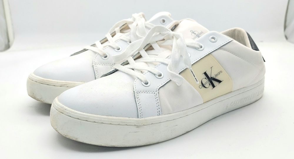 Baskets Calvin Klein Jeans blanches pointure 45 (D'occasion) à Fribourg pour CHF 1 – avec ...