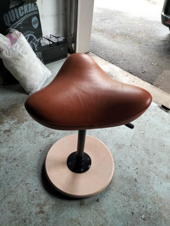 Hocker Stokke Varier Move Stuhl - Ergonomisch & Leder | Kaufen auf Ricardo